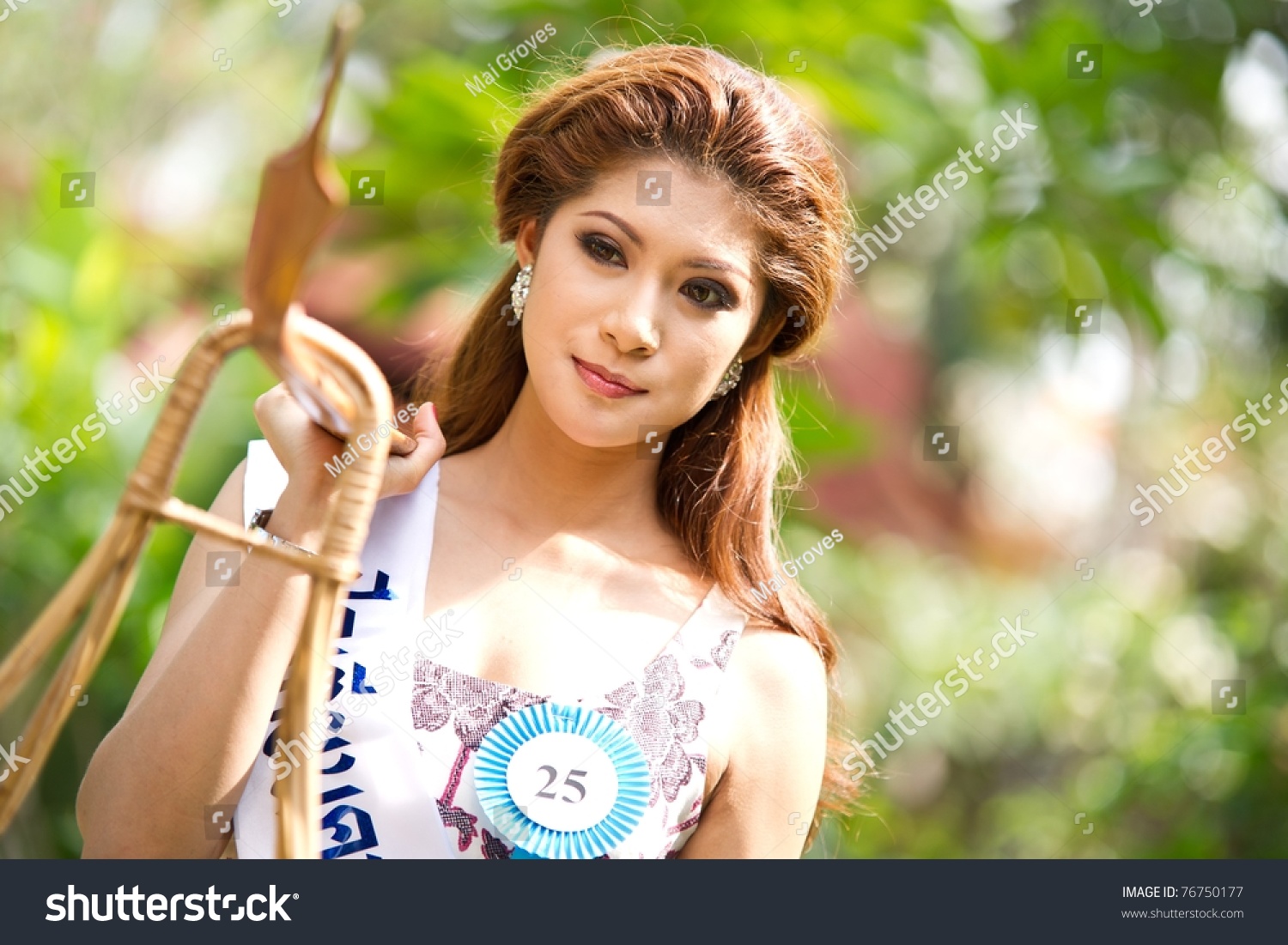 Hua Hin Thailand April 29 Miss Hua Hin Contestant No25 Poses For The Camera In Round 1 Of