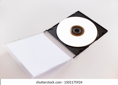 779 Dvd front view Images, Stock Photos & Vectors | Shutterstock
