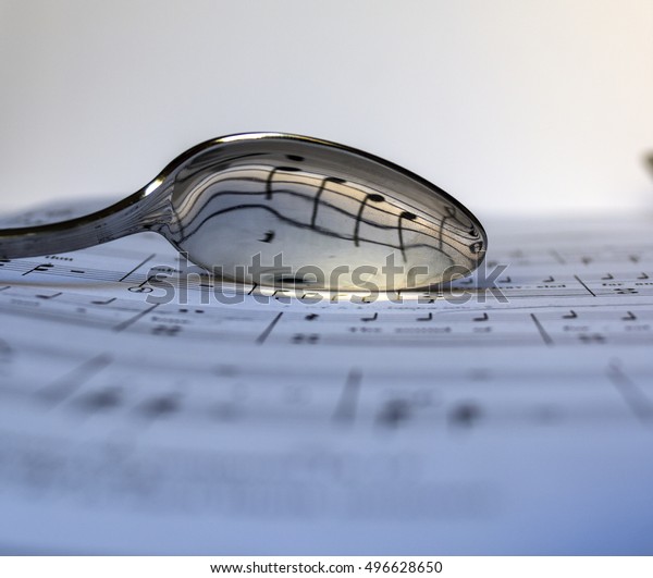 28.531 Spoon Reflection Bilder, Stockfotos und Vektorgrafiken | Shutterstock