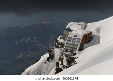 38 imágenes de Gouter hut - Imágenes, fotos y vectores de stock ...