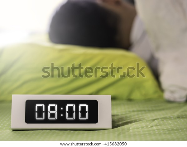 8 Oclock On Digital Clock Man 스톡 사진 415682050 | Shutterstock