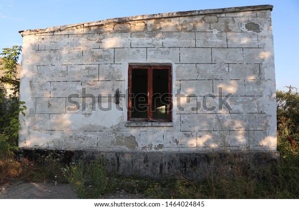 Abandoned House Side View Window Stock Photo 1464024845 | Shutterstock