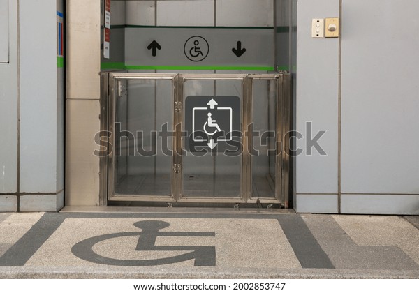 Accessible Elevator Sign Disabled Persons Lift Stock Photo 2002853747 ...