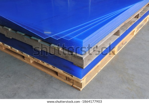 Acrylic Sheets Plexiglass Sheets Pallet Foto stock 1864177903 ...