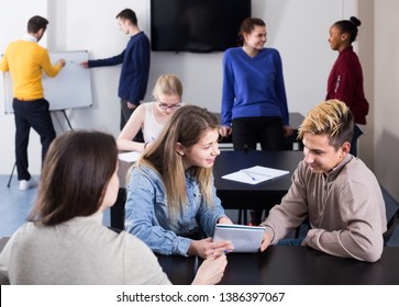 288 Peers talking at school Images, Stock Photos & Vectors | Shutterstock