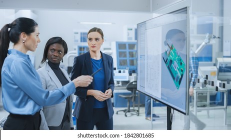 630 Professional team manages hardware Images, Stock Photos & Vectors ...