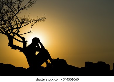 4,022 imágenes de Waiting under tree - Imágenes, fotos y vectores de ...