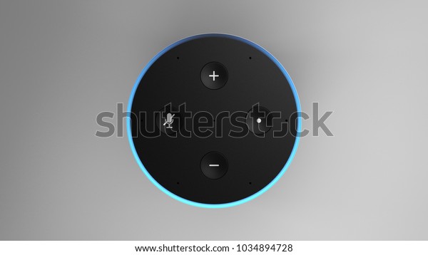 Amazon Echo 2ndgen Silver Total Topstraight foto stock 1034894728 ...