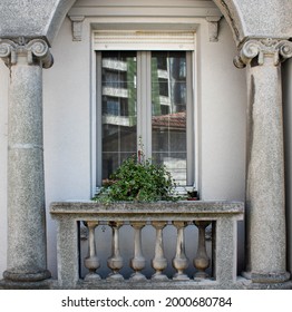 273 Fence Between 2 Houses Images, Stock Photos & Vectors | Shutterstock