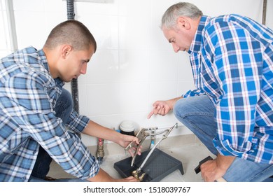 168 Tile Setter Images, Stock Photos, 3D objects, & Vectors | Shutterstock