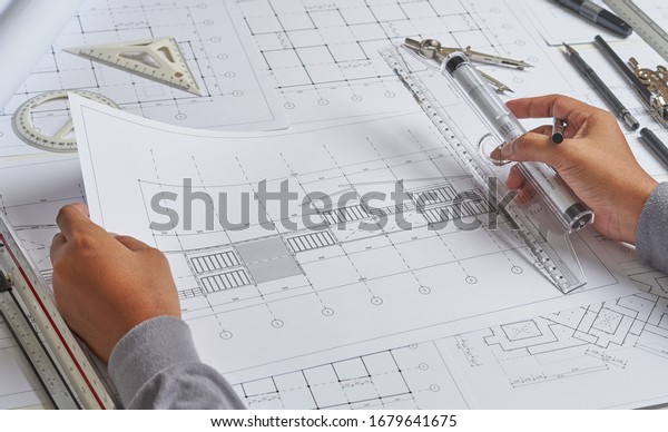 Architect Engineer Contractor Design Working Drawing 库存照片（立即编辑）1679641675