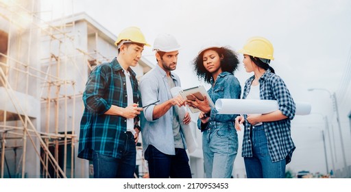 7,541 Group siting and talking Images, Stock Photos & Vectors ...