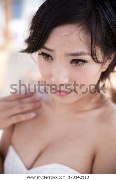 Asian Girl Wearing White Dress Standing 스톡 사진 지금 편집 173142110