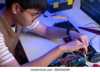 1,136 Nerd robot Images, Stock Photos & Vectors | Shutterstock