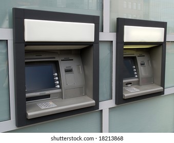 1,642 Automatic cash dispenser Images, Stock Photos & Vectors ...
