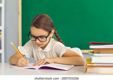 20,836 Diligent Student Images, Stock Photos & Vectors | Shutterstock