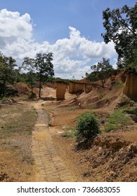 Soil Cliff Corrosion Saodinnanoi Nan Thailand Stock Photo 354156872 ...