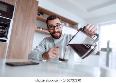 3,097 Guy making coffee Images, Stock Photos & Vectors | Shutterstock