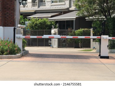 Automatic Barrier Gate Security System Home Stock Photo 2146755581 ...