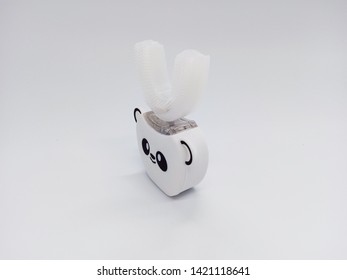 Automatic Tooth Brushing Machine Children Stock Photo 1421118641 ...