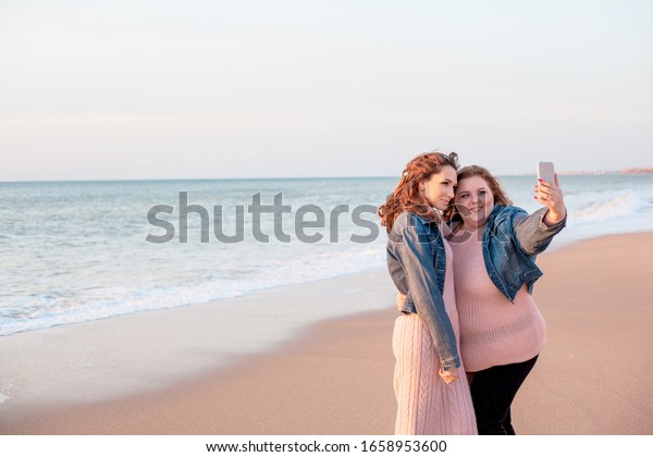 9,006 Fat Girl Friend Images, Stock Photos & Vectors | Shutterstock
