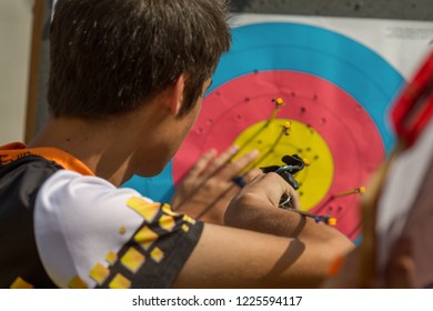 195 Archer back view Images, Stock Photos & Vectors | Shutterstock