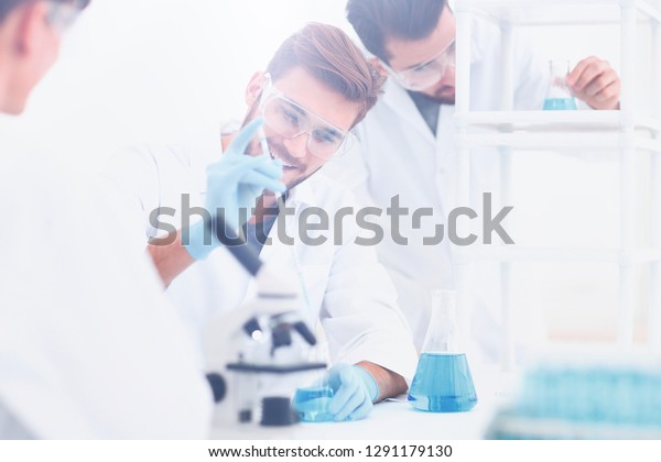 실험실의 배경 이미지 과학 팀 스톡 사진 1291179130 | Shutterstock