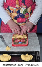 1,183 Baking progress Images, Stock Photos & Vectors | Shutterstock