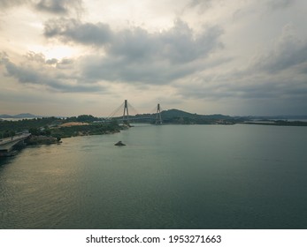 615 Barelang Images, Stock Photos & Vectors | Shutterstock