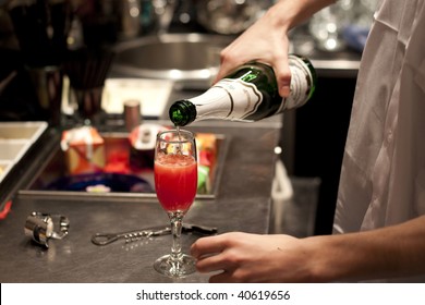 2,735 Cocktail Bar Staff Images, Stock Photos & Vectors | Shutterstock