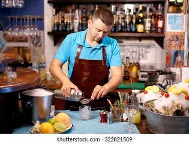 Bartender Preparing Drinks Stock Photo 322821509 | Shutterstock