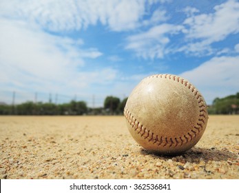 7,706 Baseball field blue sky Images, Stock Photos & Vectors | Shutterstock