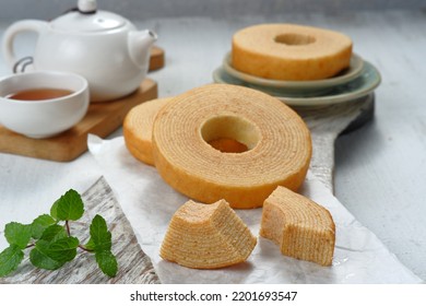 1,641 Baumkuchen Cake Stock Photos, Images & Photography | Shutterstock
