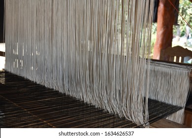 25 Loom beaters Images, Stock Photos & Vectors | Shutterstock