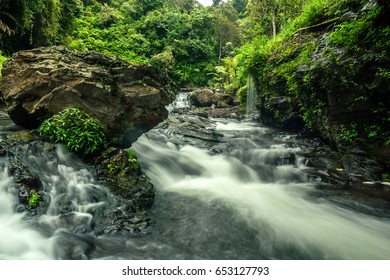 Beautiful Waterfall Cimahi West Java Indonesia Stock Photo 653127793 ...