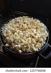 2,529 Big Bowl Popcorn Images, Stock Photos & Vectors | Shutterstock