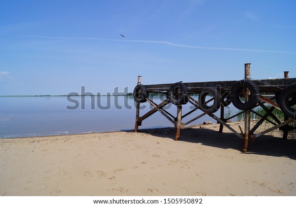 Big River Empty Wharf Stock Photo 1505950892 | Shutterstock