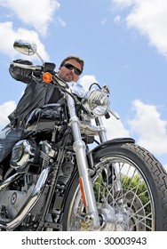 314 Low angle motorcycle riding Images, Stock Photos & Vectors ...