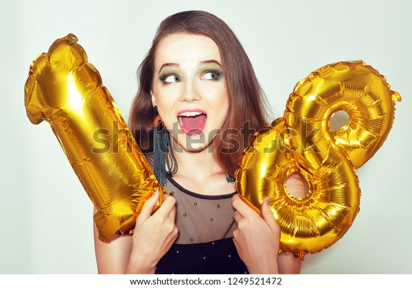 41653件の「18 Party」の画像、写真素材、ベクター画像 Shutterstock