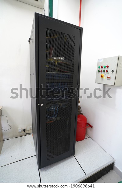 Black 42u Server Rack Inside Server Stock Photo 1906898641 | Shutterstock