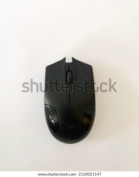 Black Wireless Computer Mouse Isolated On Stock Photo 2120021147 ...