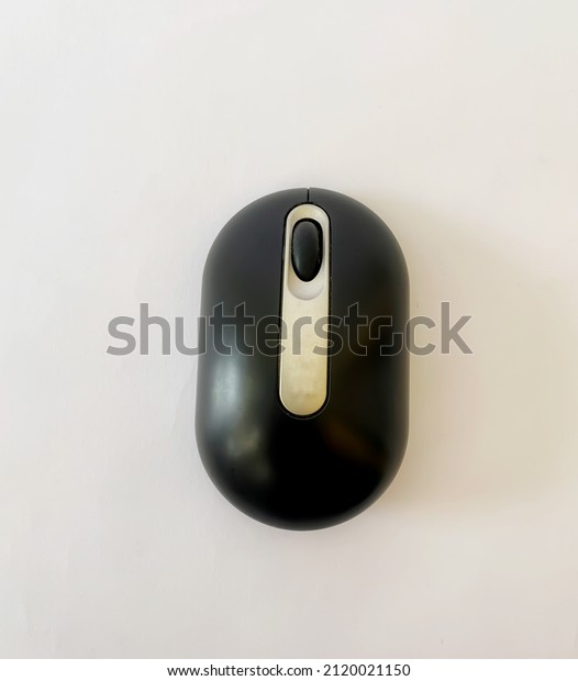 Black Wireless Computer Mouse Isolated On Stock Photo 2120021150 ...