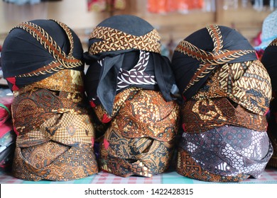 143 Blangkon icon Images, Stock Photos & Vectors | Shutterstock
