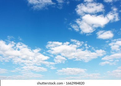 7,480 Blue sky with one small cloud Images, Stock Photos & Vectors ...