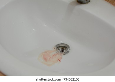 58 Spit out toothpaste Images, Stock Photos & Vectors | Shutterstock
