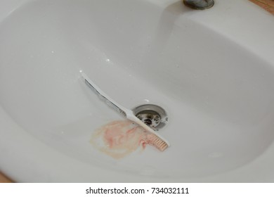 58 Spit out toothpaste Images, Stock Photos & Vectors | Shutterstock