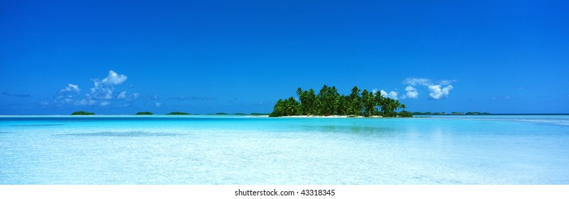 Blue Lagoon Stock Photo 43318345 | Shutterstock