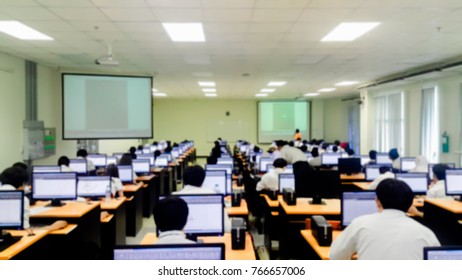 125,359 Classroom computer Images, Stock Photos & Vectors | Shutterstock