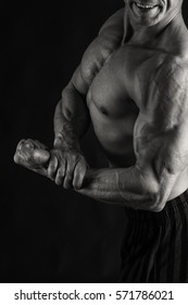 Bodybuilder Posing Different Poses Demonstrating Their库存照片571786021 ...