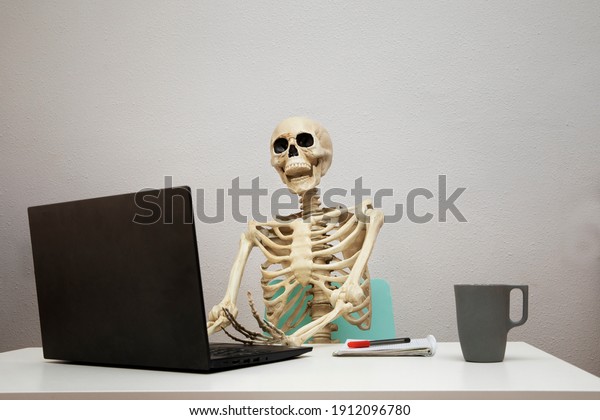 36,387 Boring Job Images, Stock Photos & Vectors | Shutterstock